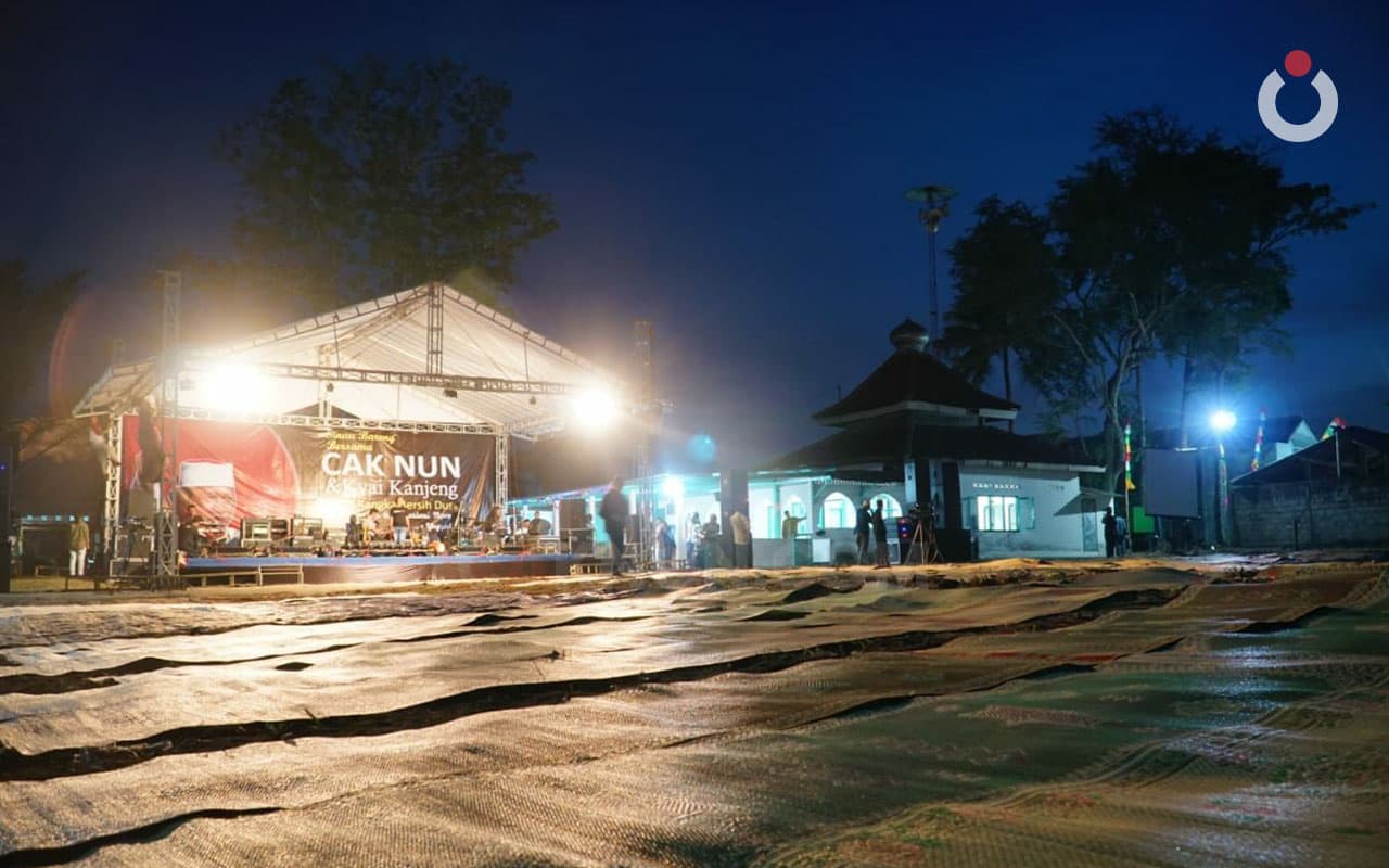 Bersih Dusun dengan Sinau Bareng • CakNun.com