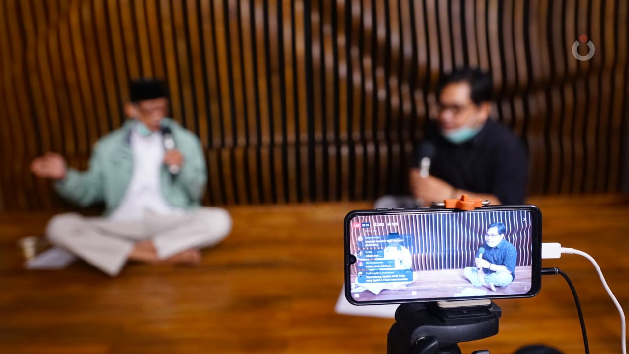 Mocopat Syafaat Daring, Alih Wahana Sementara Selama Pandemi • CakNun.com