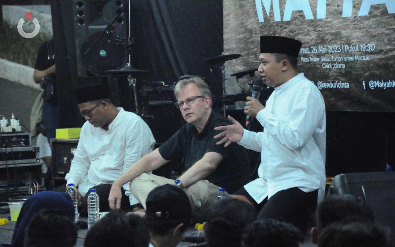 An’amta ‘Ala Maiyah, Membaca Akar Sejarah Maiyah • CakNun.com