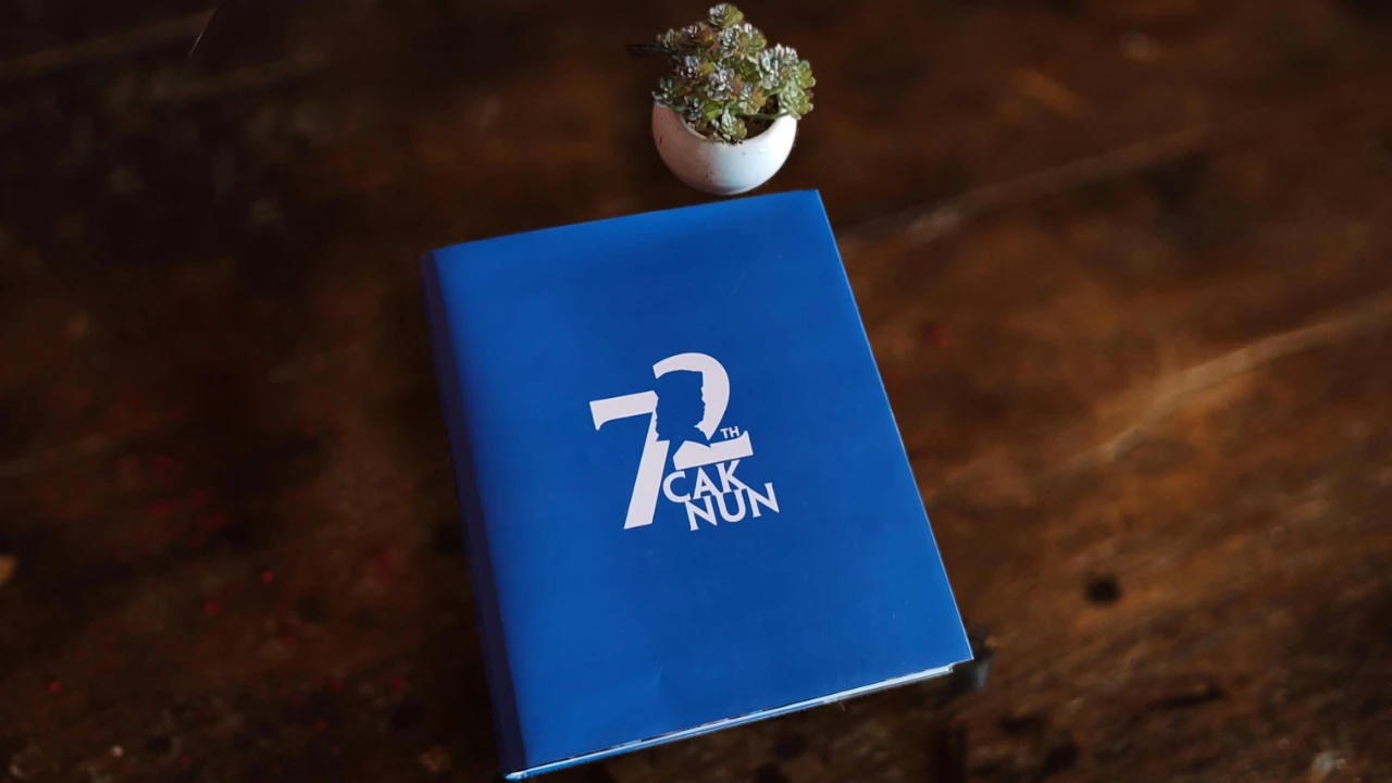 Bukunya berjudul Cak Nun • CakNun.com